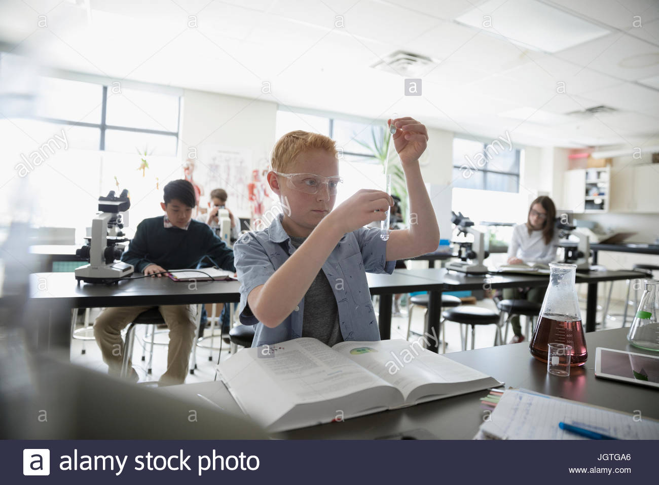 Middle school boys laptop hi-res stock photography and images - Alamy