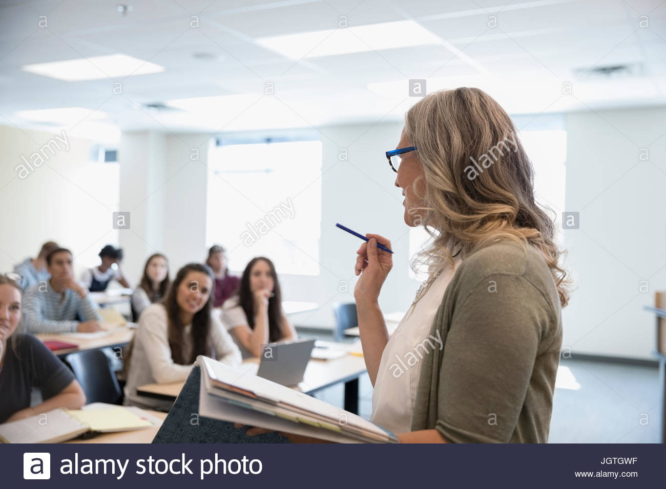 Photography lesson woman hi-res stock photography and images - Alamy