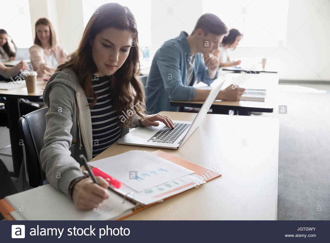 24 notes hi-res stock photography and images - Alamy