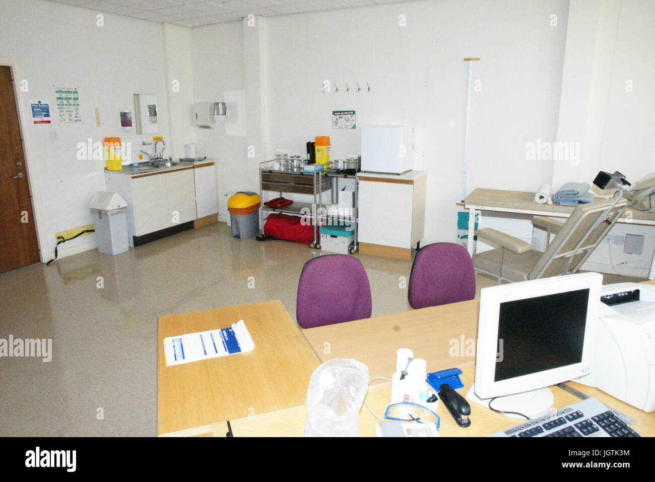 Sterile Doctors Office High Resolution Stock Photography and Images - Alamy