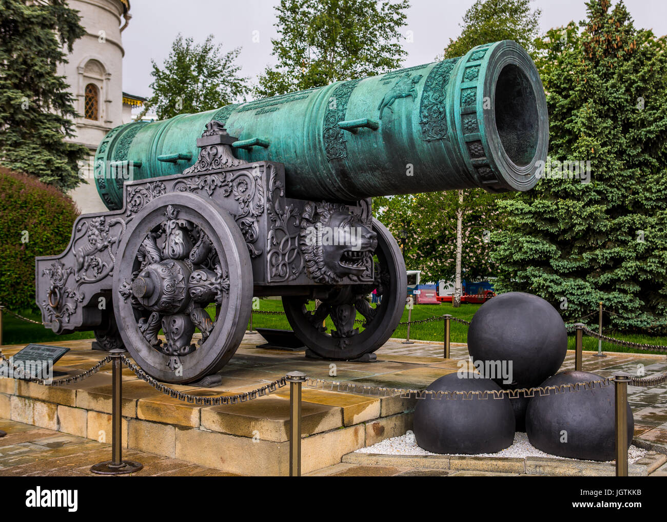 The Tsar Cannon within the Kremlin walls in Moscow, Russia Stock Photo ...