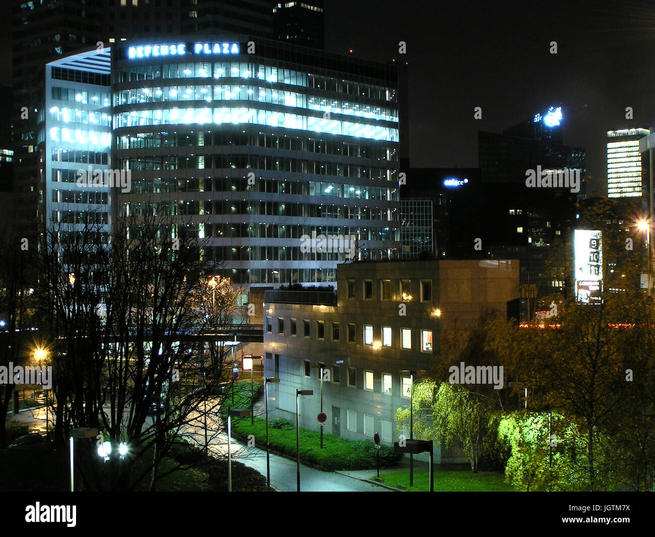 Puteaux street hi-res stock photography and images - Alamy