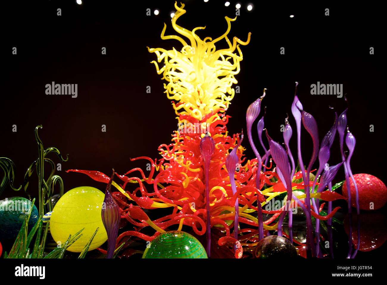 Glass balls form hi-res stock photography and images - Alamy