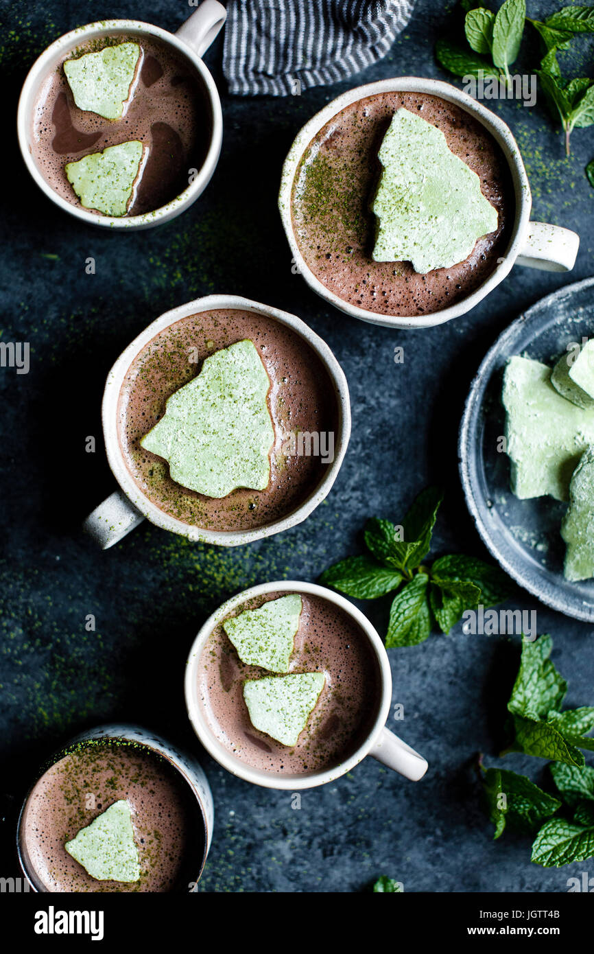 Green Matcha marshmallows on fresh mint hot cocoa Stock Photo - Alamy