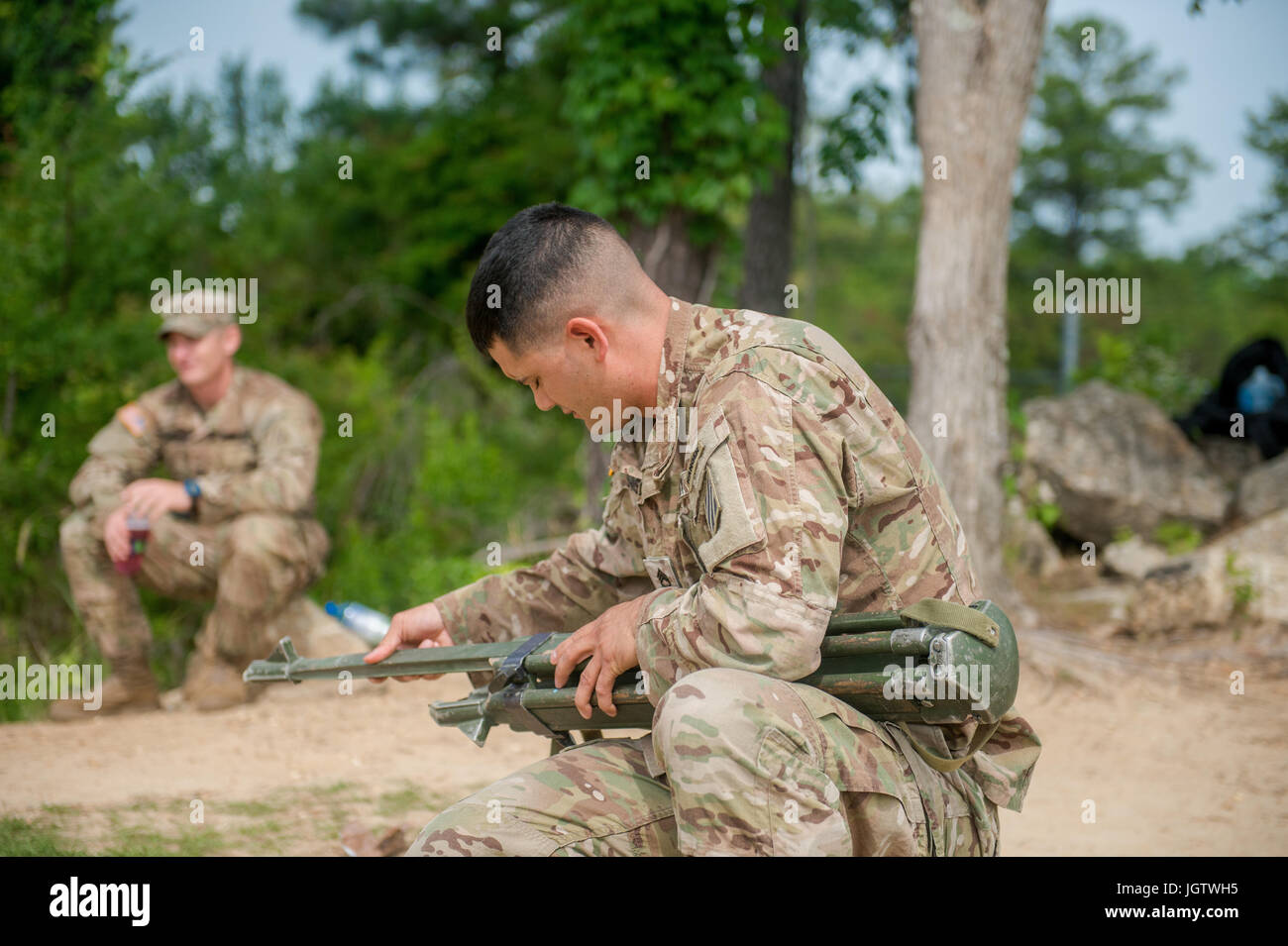 Mortar teams from the 1st Battalion, 19th Infantry Regiment compete in ...