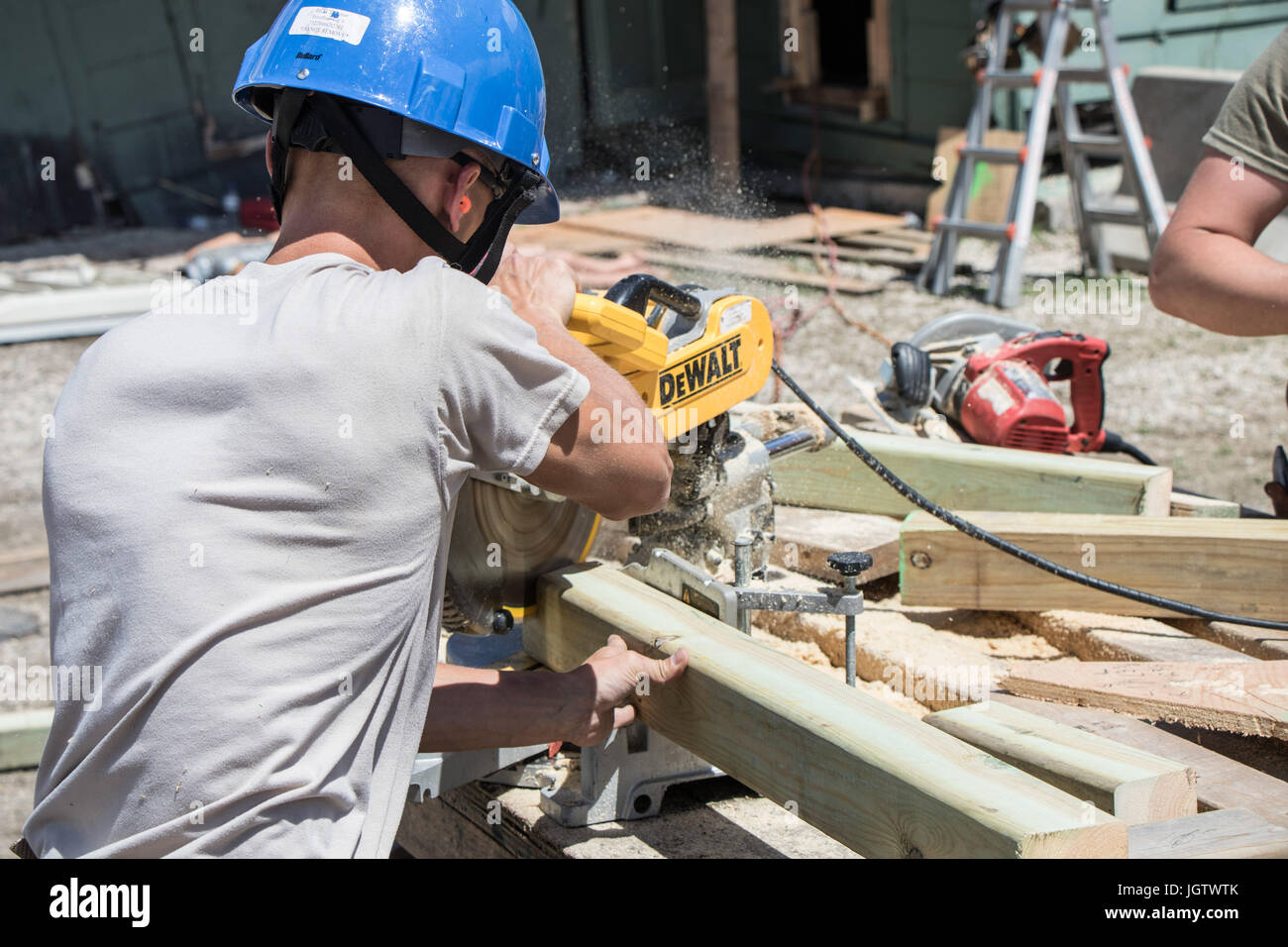 A soldier with the 1049th Firefighting Detachment (FFTD) practiced ...