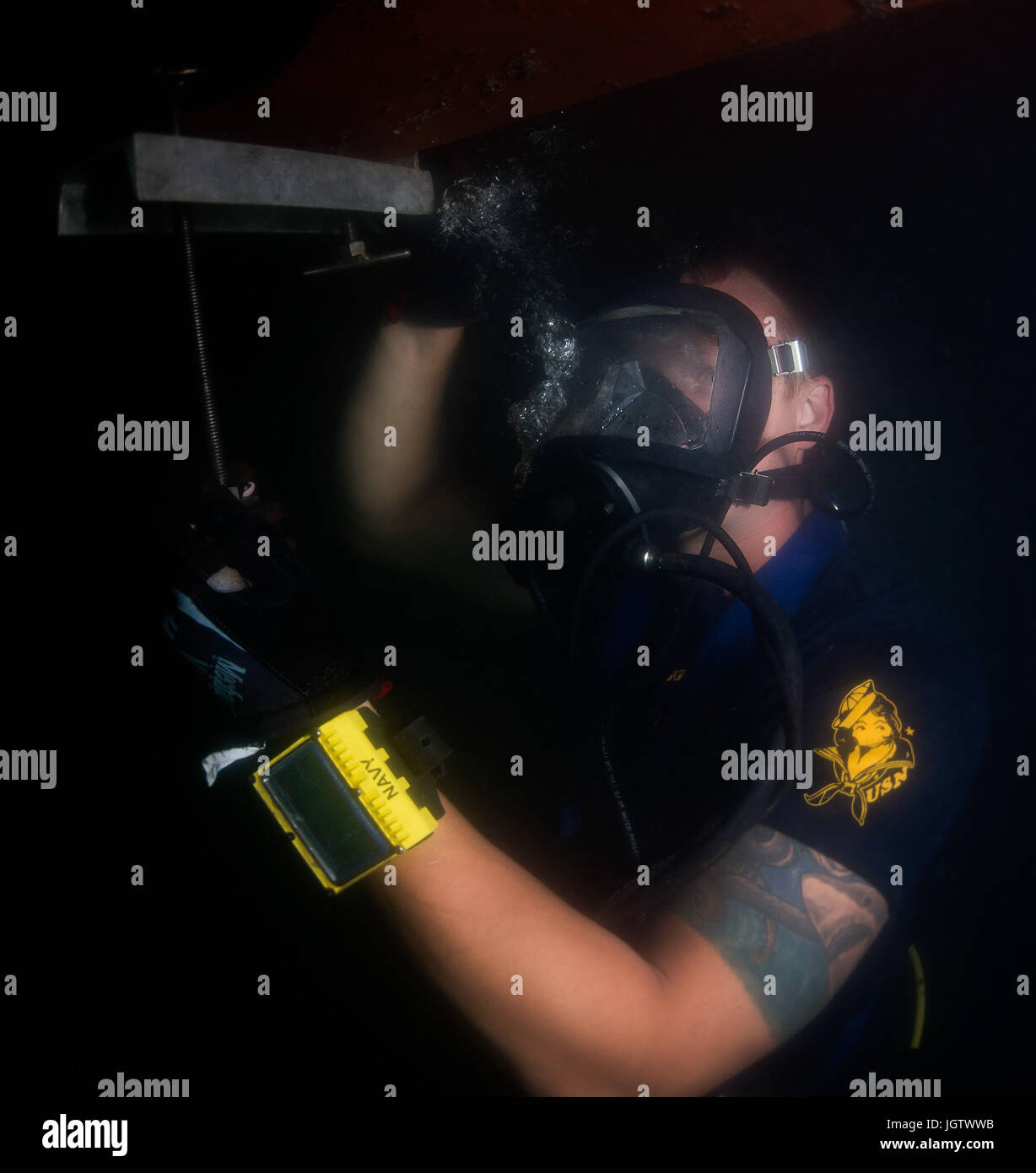 NAVAL STATION ROTA, Spain (June 22, 2017) Navy Diver 3rd Class Nick ...