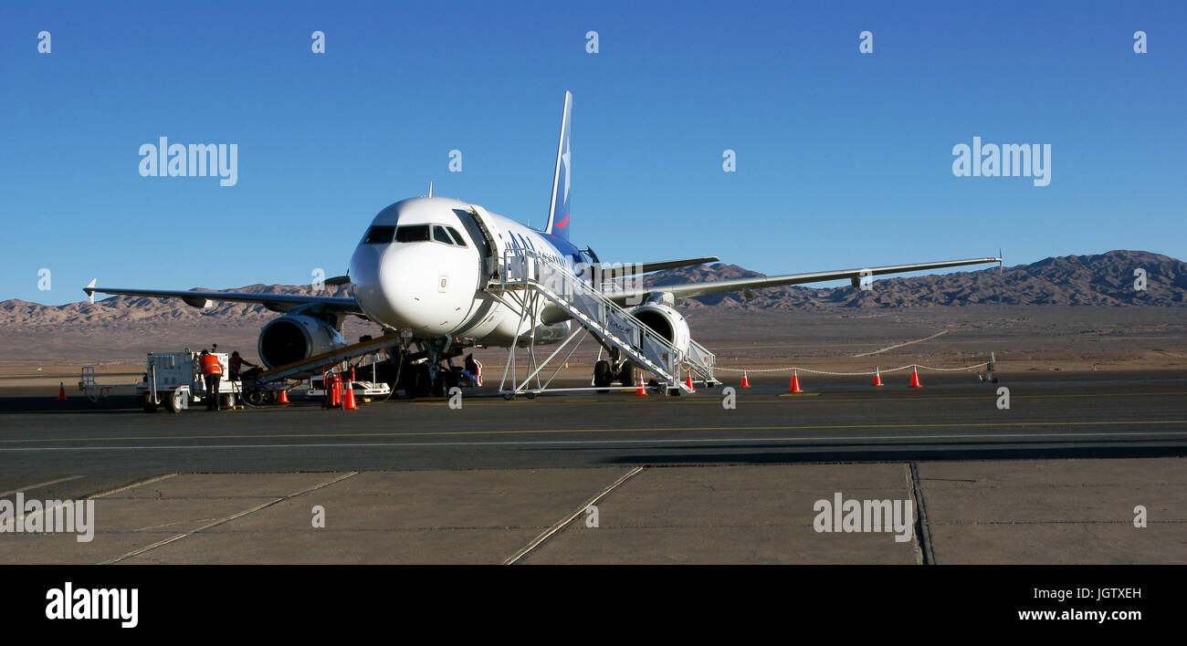 El loa airport hi-res stock photography and images - Alamy