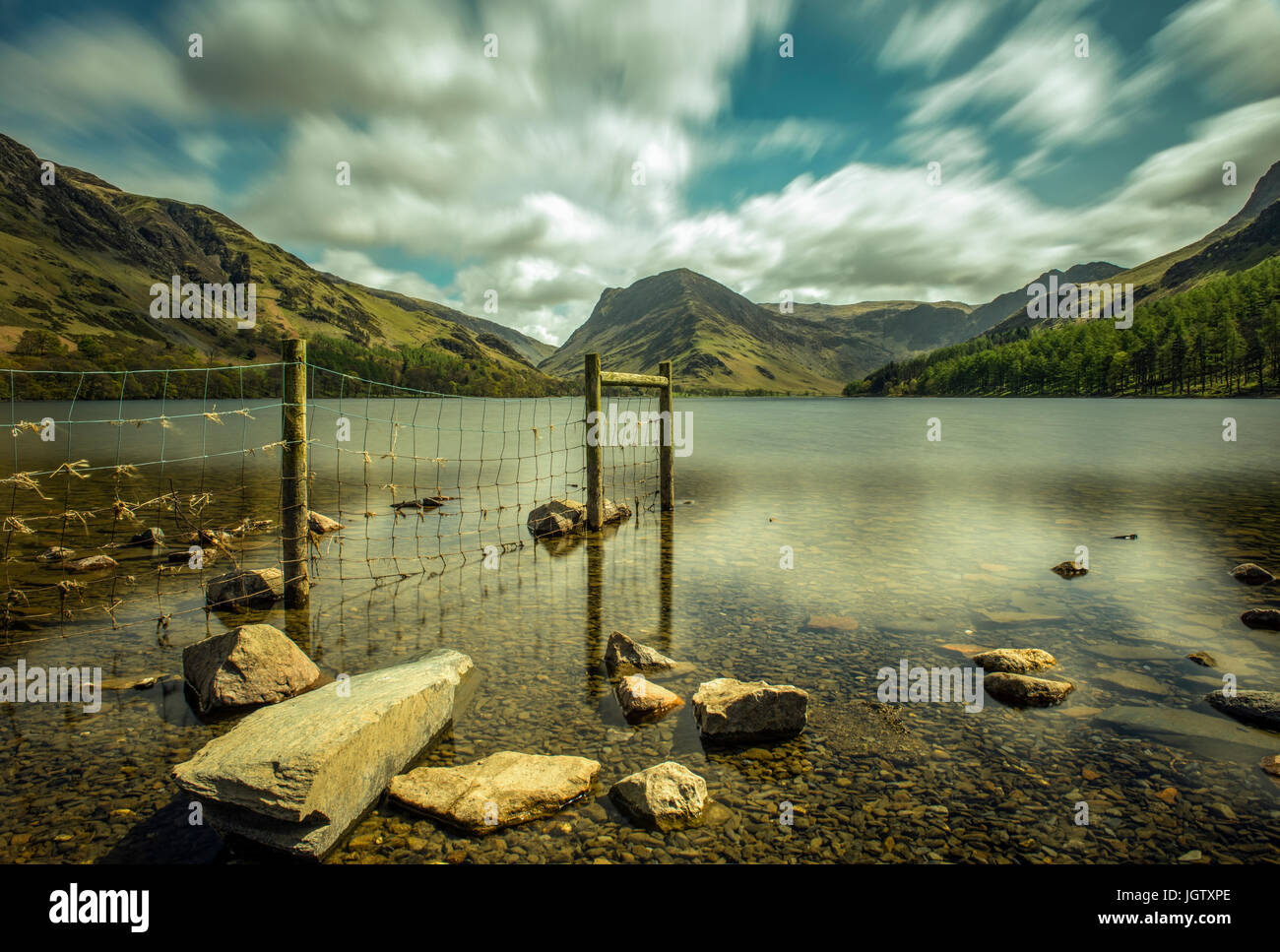 Water buttermere hi-res stock photography and images - Alamy