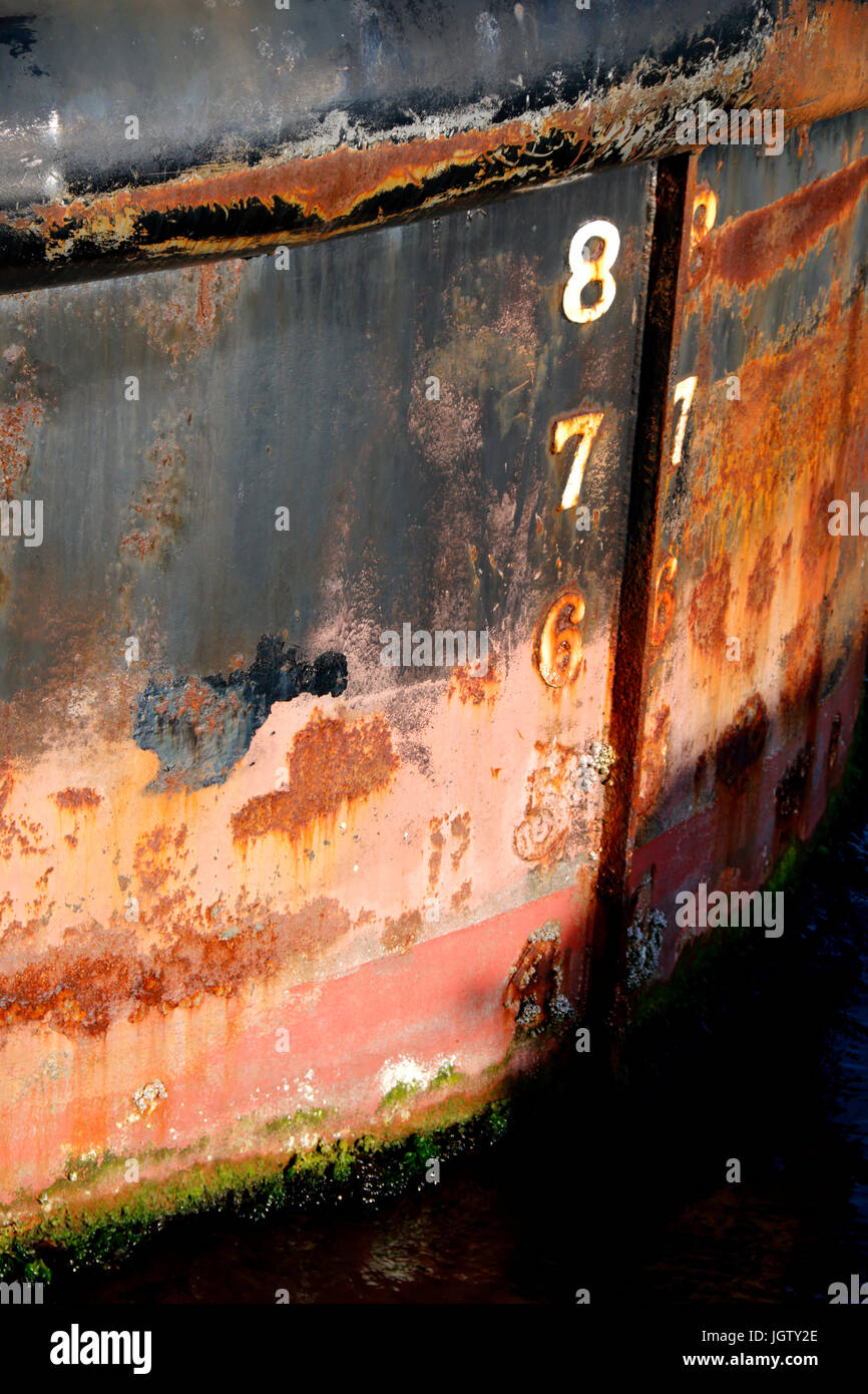 Depth line boat hi-res stock photography and images - Alamy