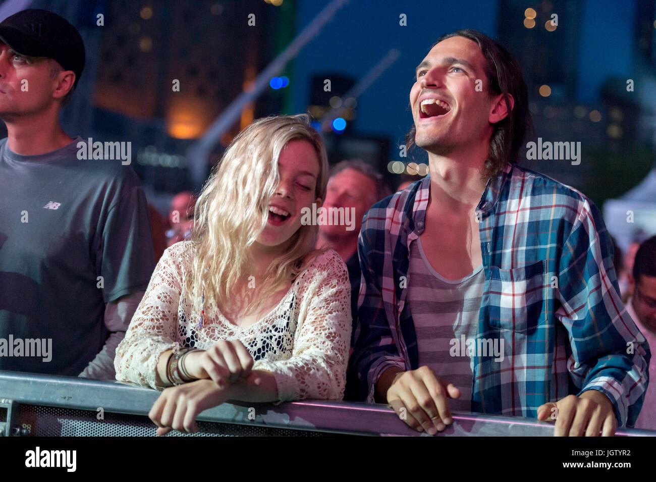 Audience enjoying a performance hi-res stock photography and images - Alamy
