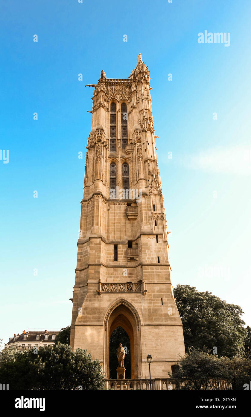 La tour saint jacques paris france tower saint jacques monument hi-res ...