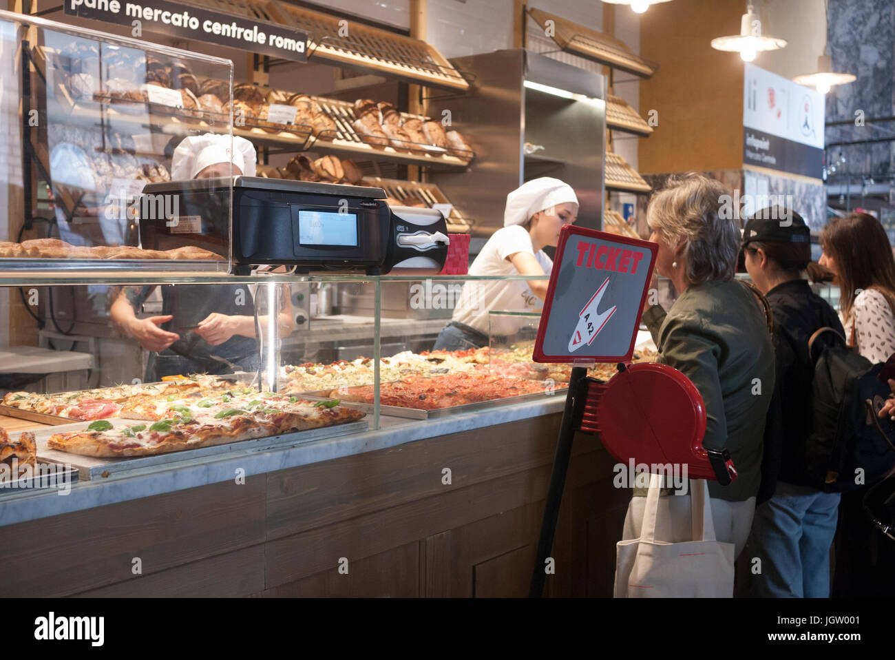 Mercato centrale rome hi-res stock photography and images - Alamy