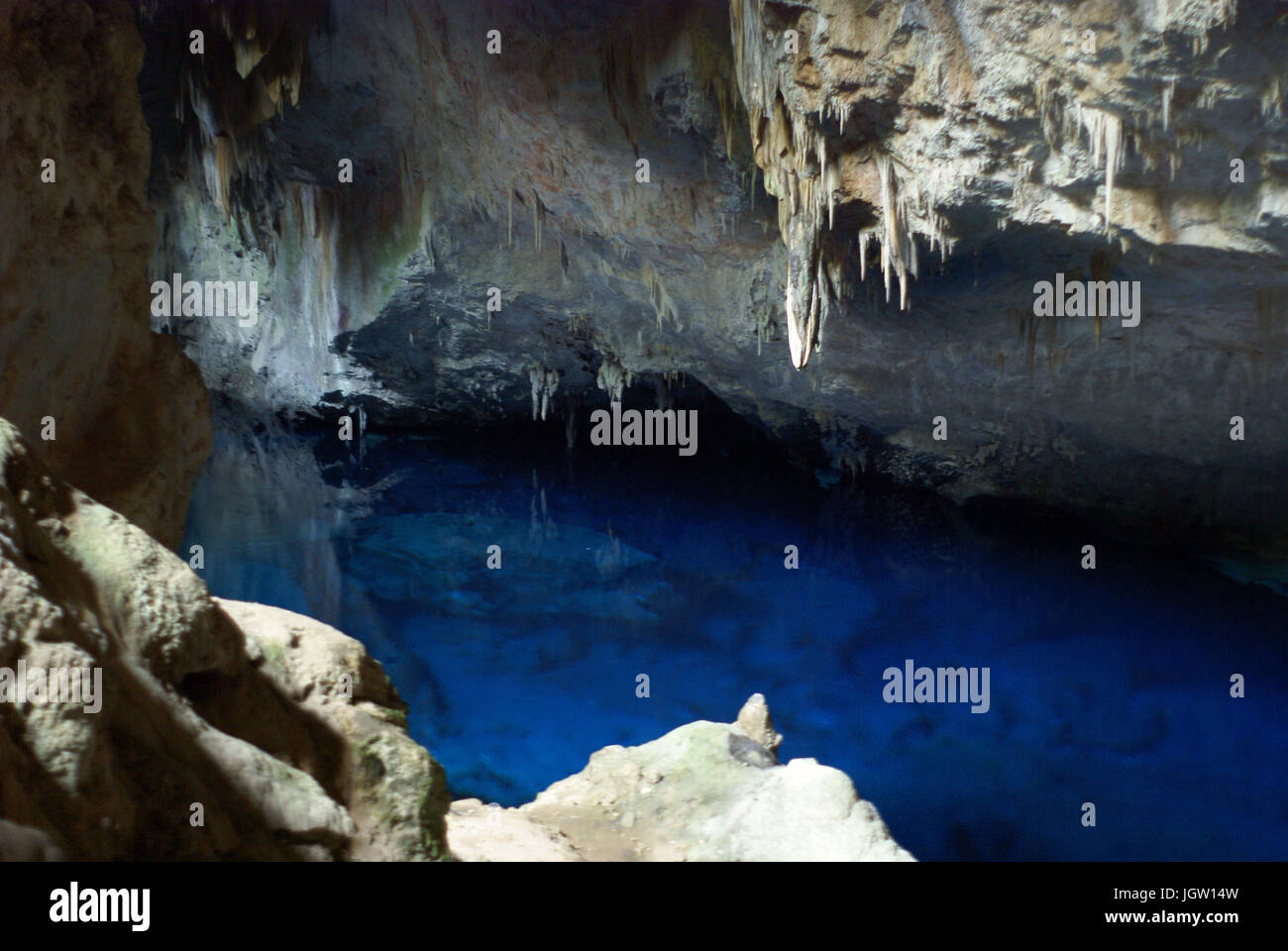 Blue lake cave brazil hi-res stock photography and images - Alamy