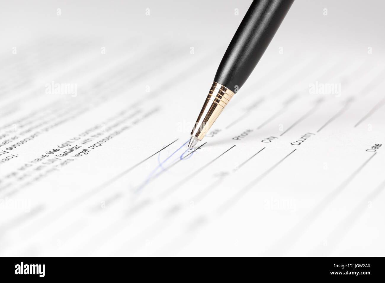 Signing pen hi-res stock photography and images - Alamy