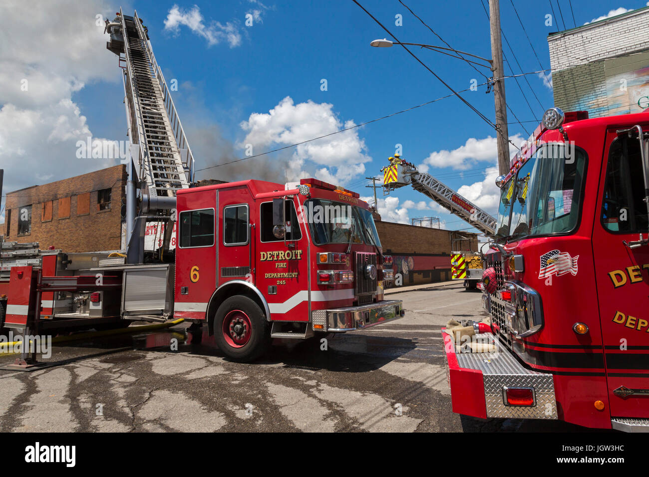Detroit, Michigan - Firefighters from Detroit and Hamtramck fought a ...