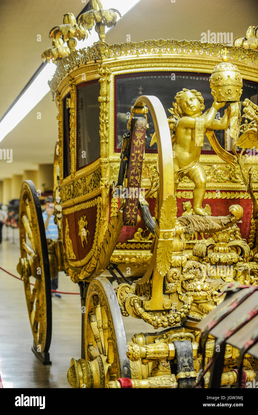 Carriage Museum and cars of popes. The Vatican, Rome, Italy Stock Photo ...