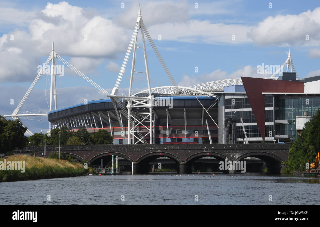 Principality stadium architecture hi-res stock photography and images ...