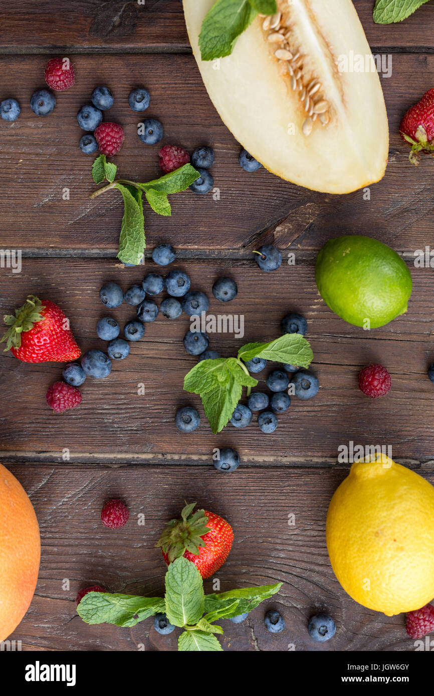 Summer fruit border hi-res stock photography and images - Alamy