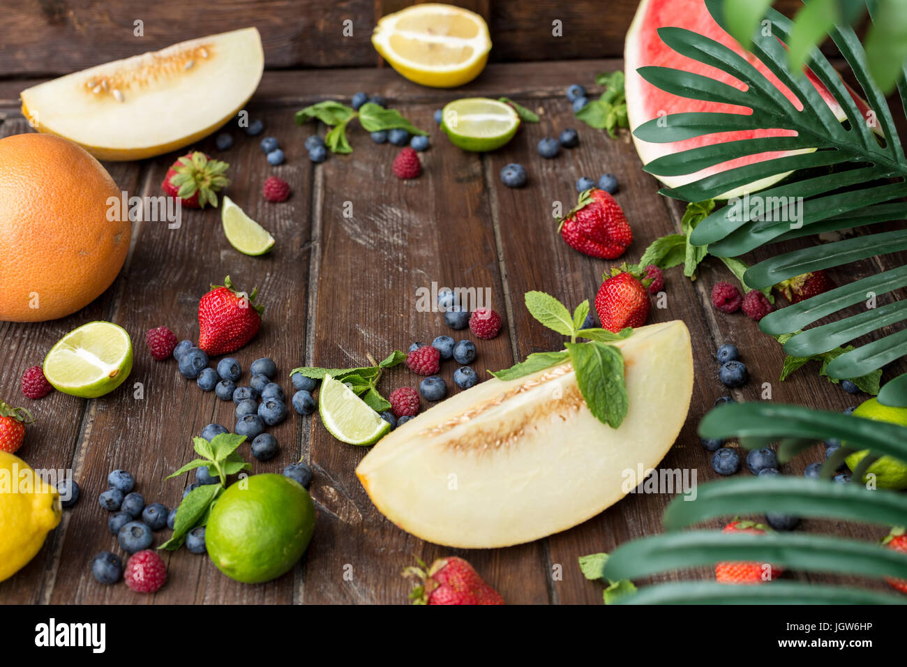 Summer fruit collection hi-res stock photography and images - Alamy