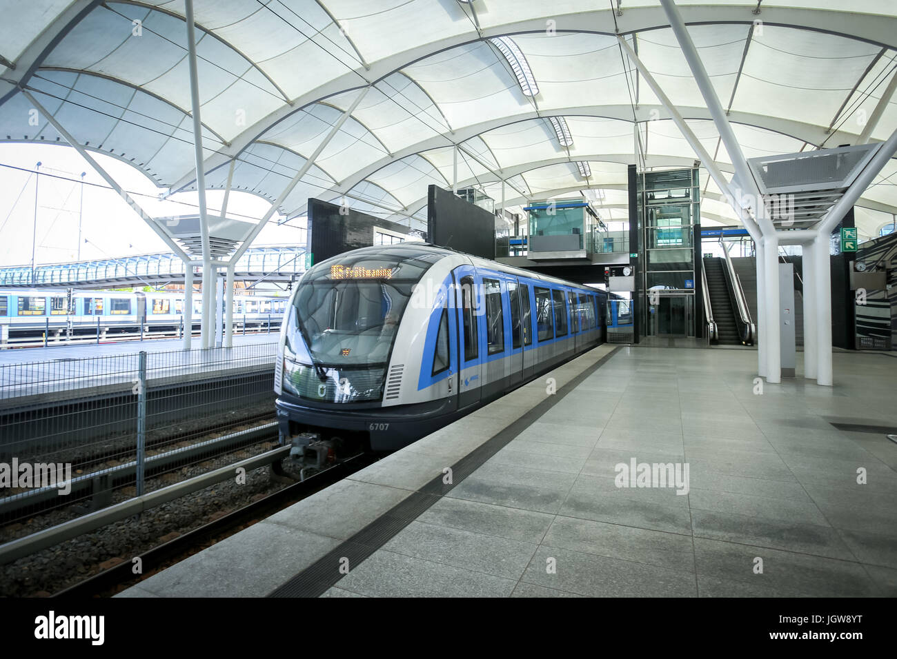 MUNCHEN, GERMANY - MAY 9, 2017 : A train arriving at the Frottmaning ...