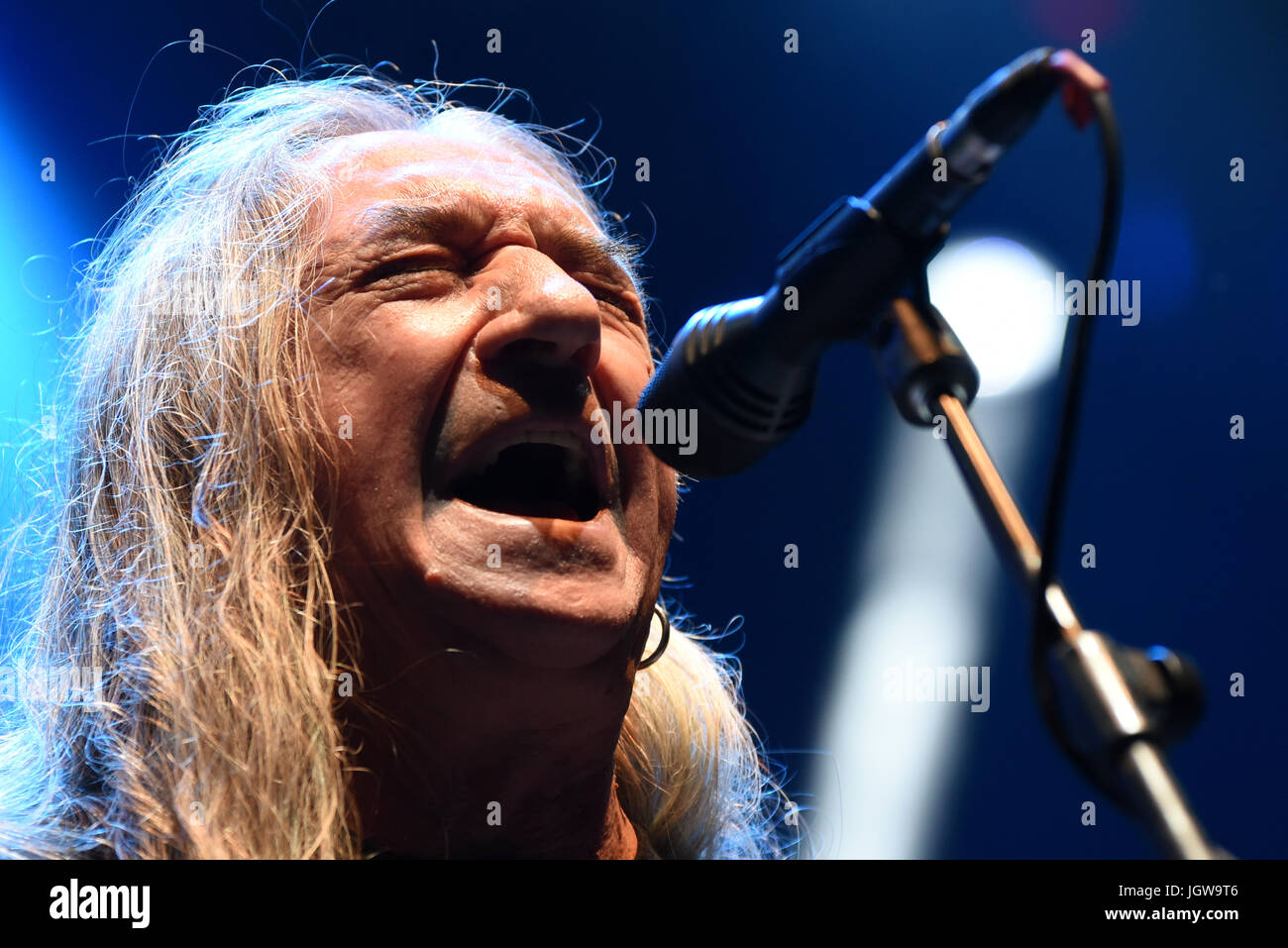 Rosendo Mercado performs on stage at 'Noches del Botánico' in Madrid ...