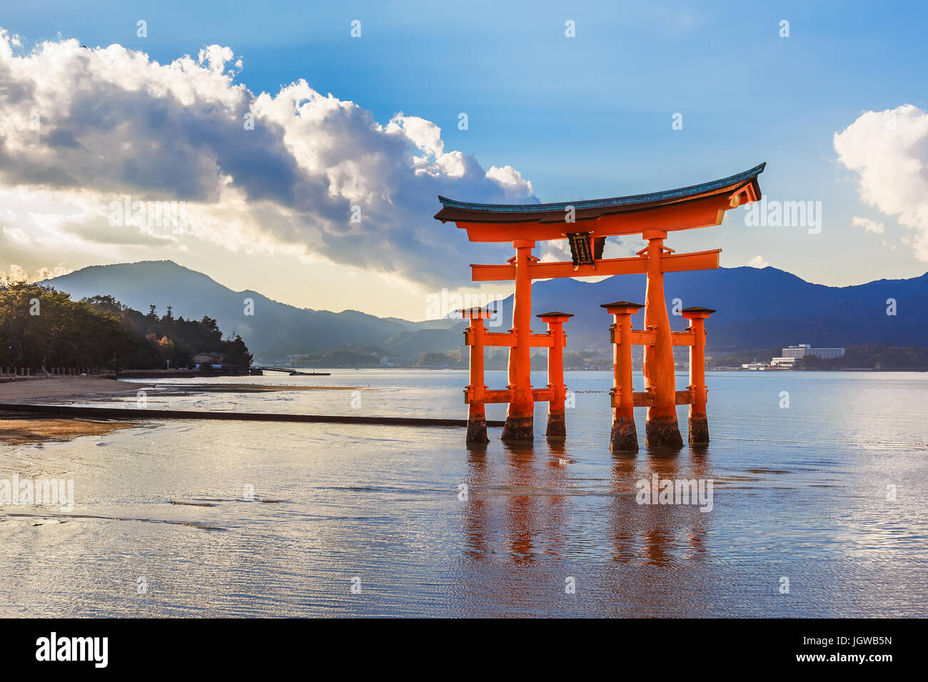Great floating gate (O-Torii) on Miyajima island near Itsukushima ...