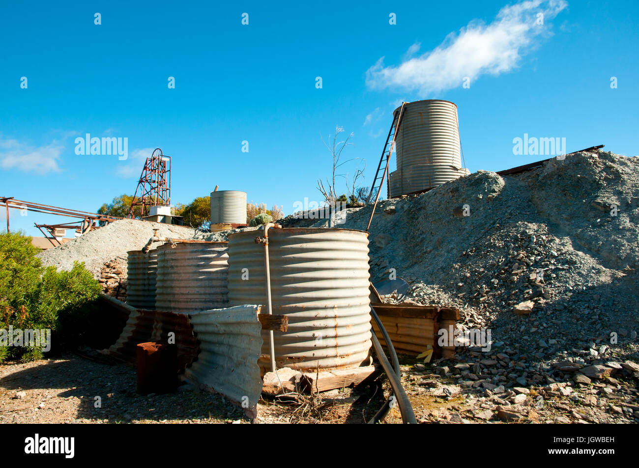 Old gold mining equipment hi-res stock photography and images - Alamy