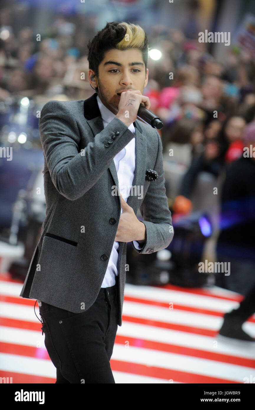 One Direction perform on NBC's Today Show at Rockefeller Center in New ...
