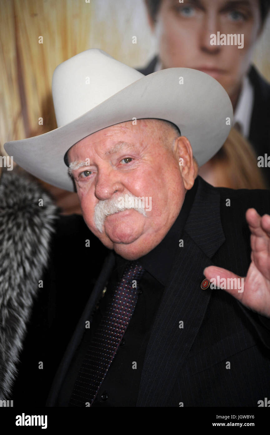 Wilford brimley hi-res stock photography and images - Alamy