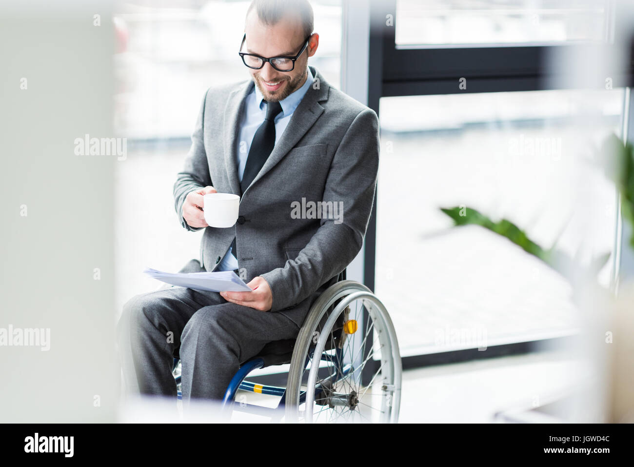 Physically handicapped hi-res stock photography and images - Alamy