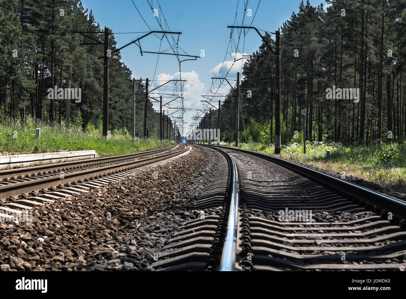Railroad way hi-res stock photography and images - Alamy