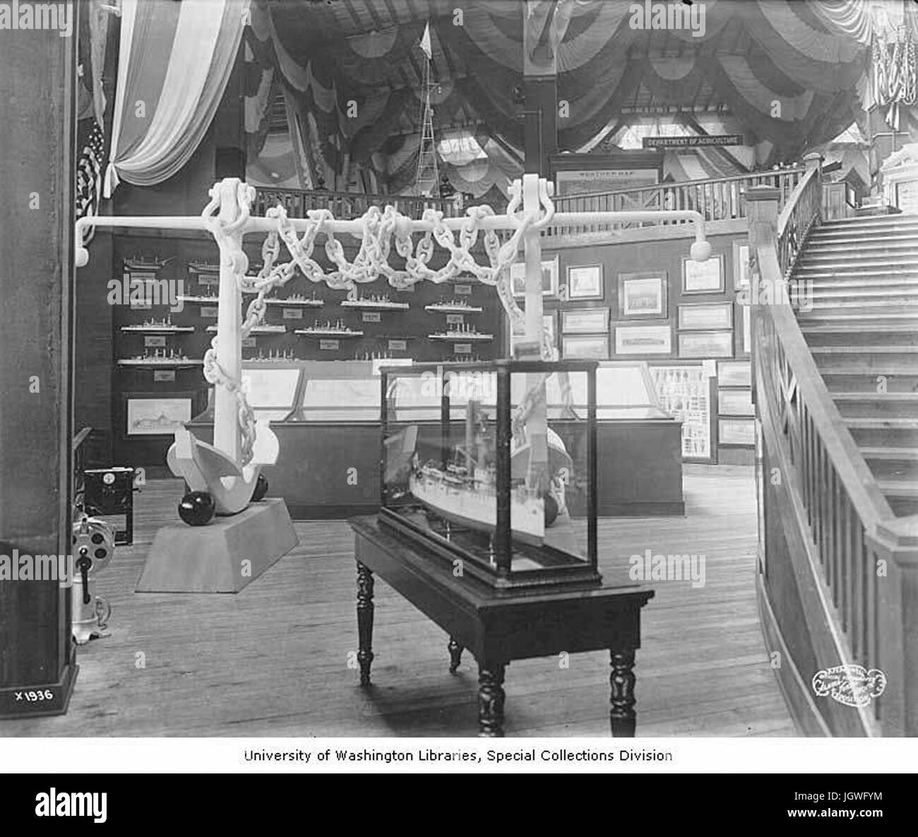 Alaska-Yukon-Pacific Exposition in Seattle, 1909 - Anchors and displays ...