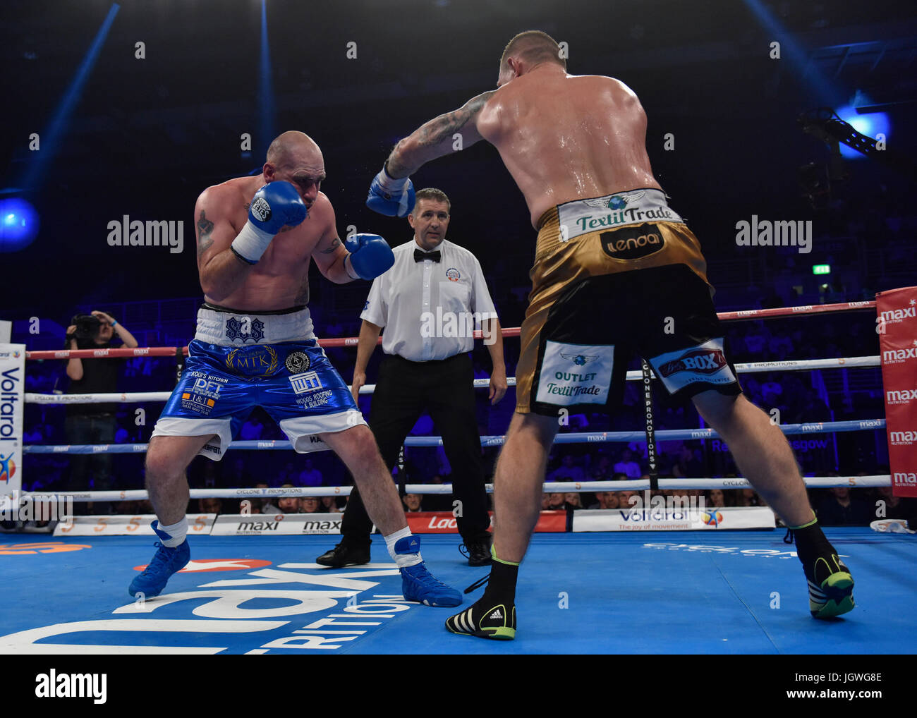 Boxing braehead arena hi-res stock photography and images - Alamy