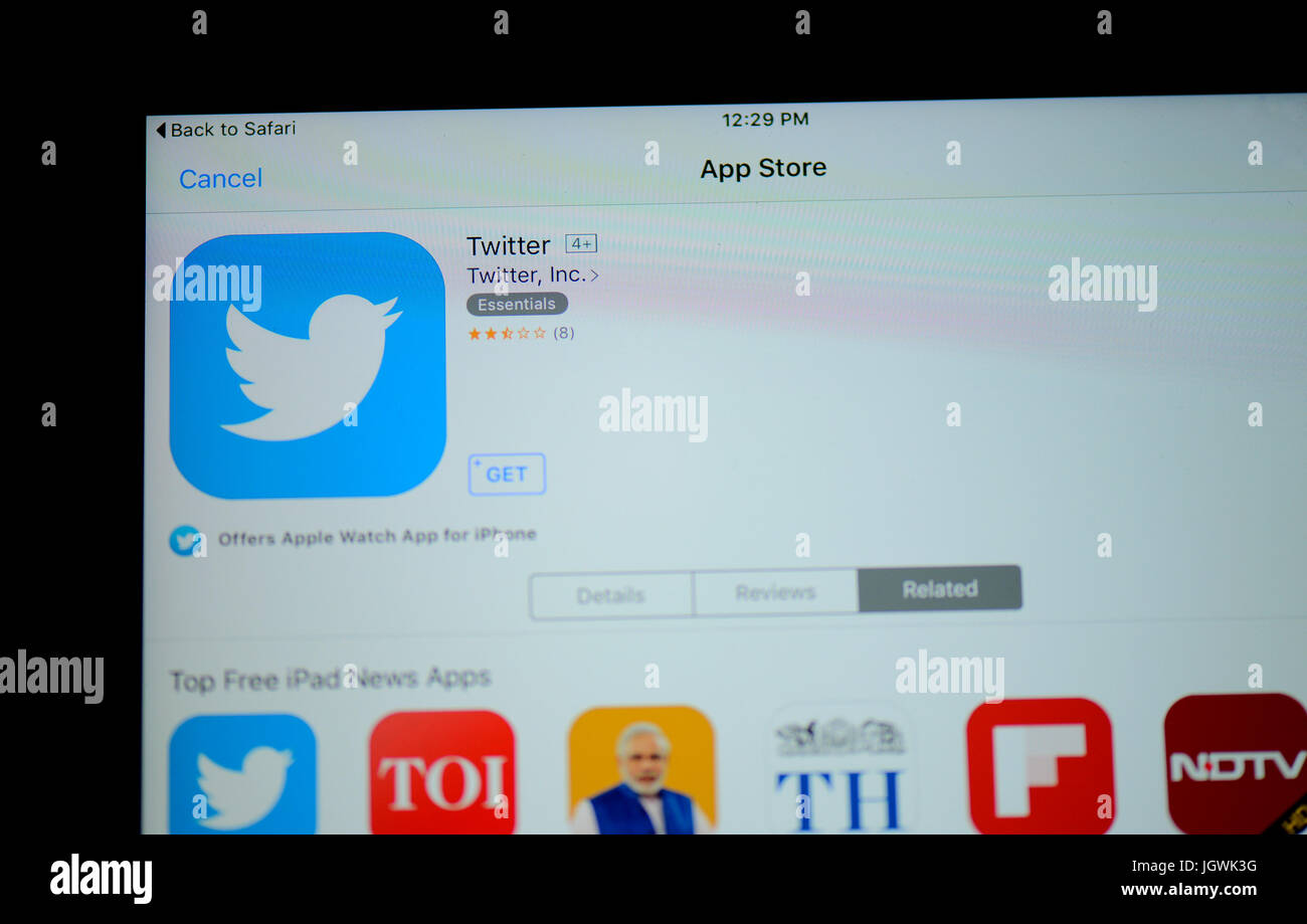 Twitter home page Stock Photo - Alamy