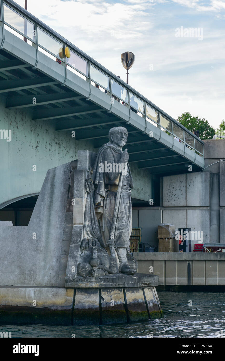 Pont de l'Alma (Alma Bridge in English) is a road bridge in Paris ...