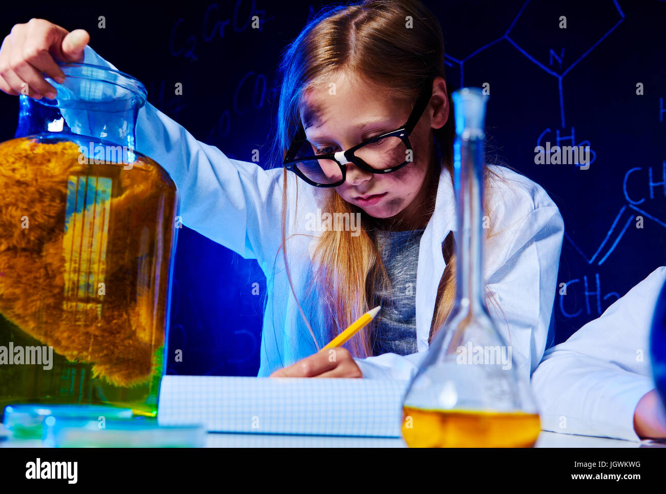 Scientist science teddy bear hi-res stock photography and images - Alamy