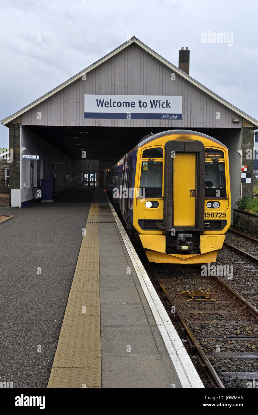 wick railway station;scotrail;class 158 dmu;train;wick;caithness Stock ...