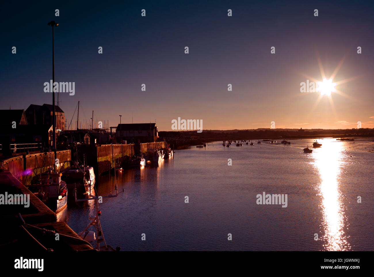 Sunset at Amble harbour in Northumberland Stock Photo - Alamy