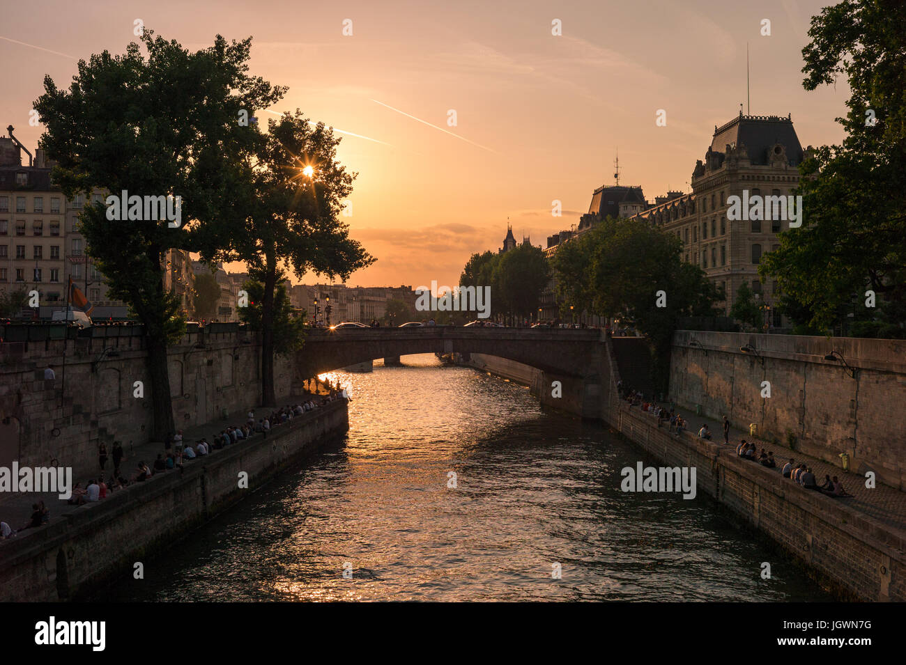 Sunset on the historic center of Paris with the river Seine and its ...