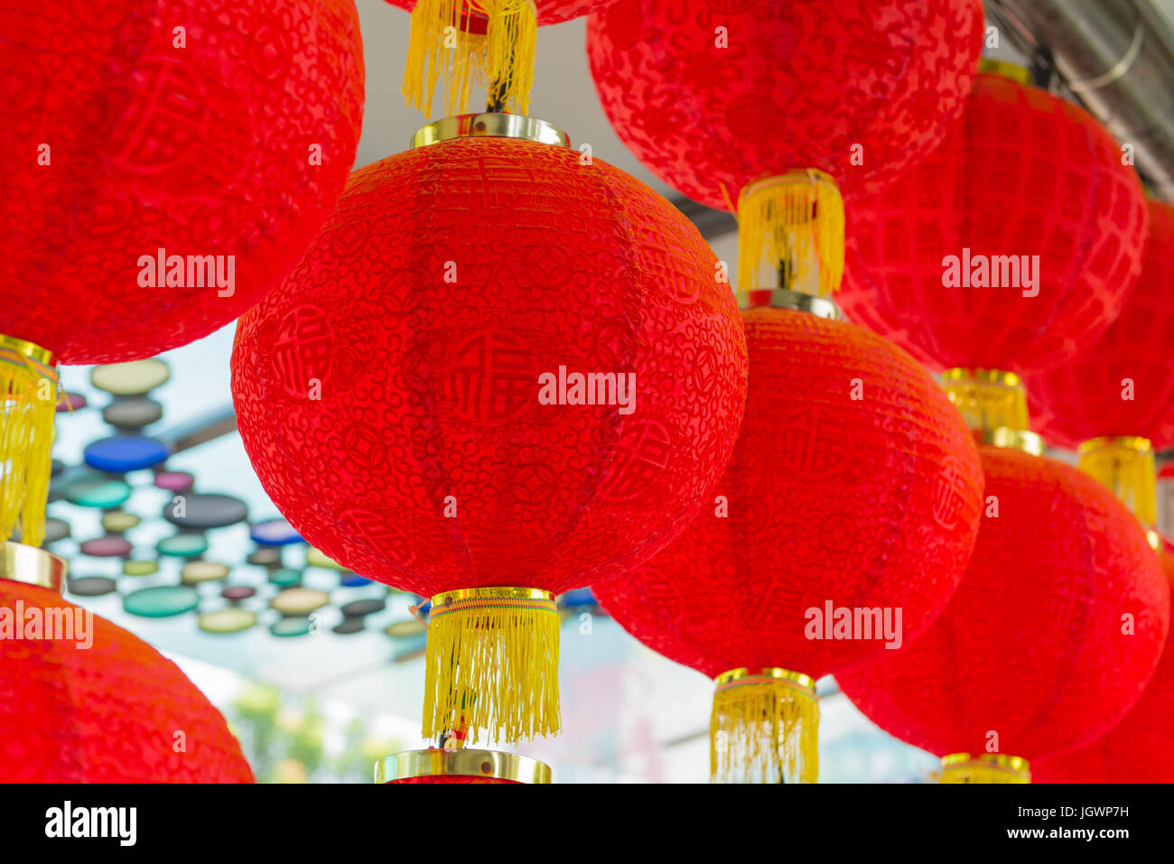 Traditional red lantern hanging in Chinese Temple Stock Photo - Alamy