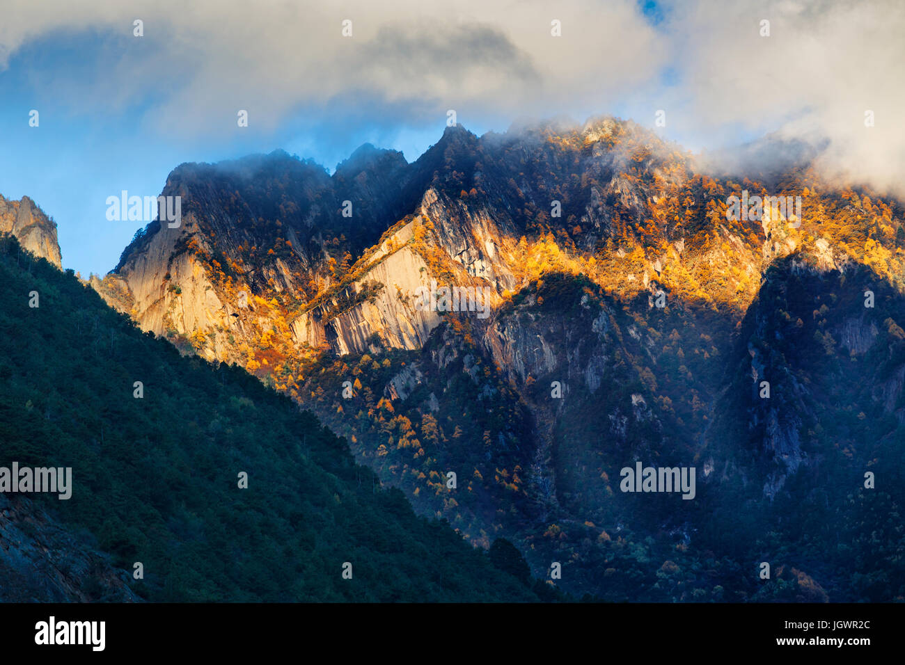 Xindu bridge hi-res stock photography and images - Alamy
