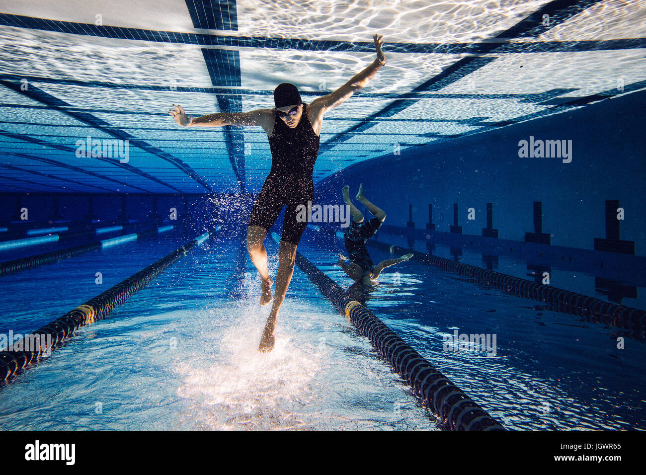 Swimmers motion hi-res stock photography and images - Alamy