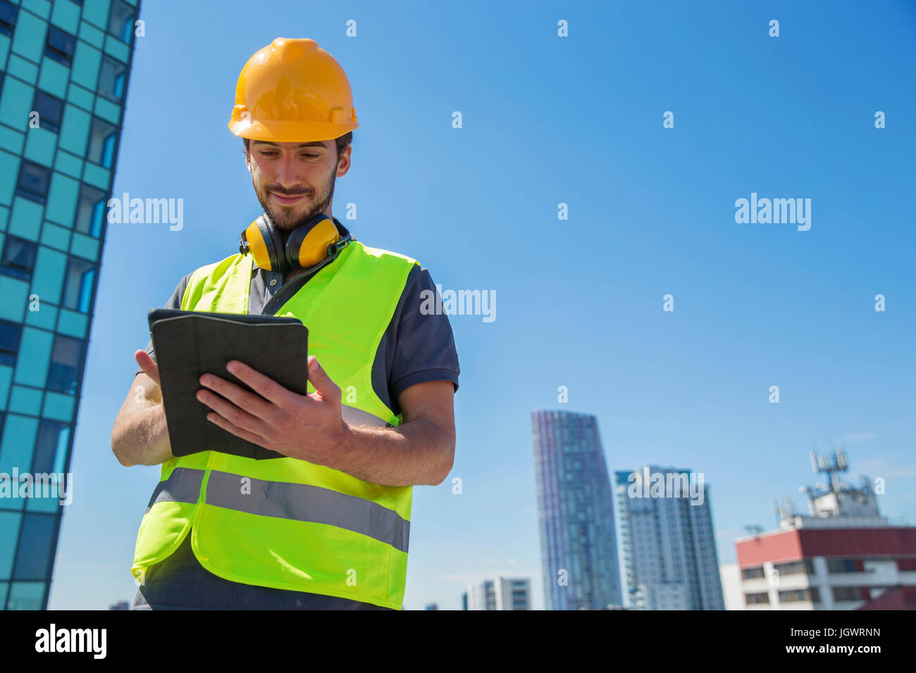 Hi vis hard hi-res stock photography and images - Alamy