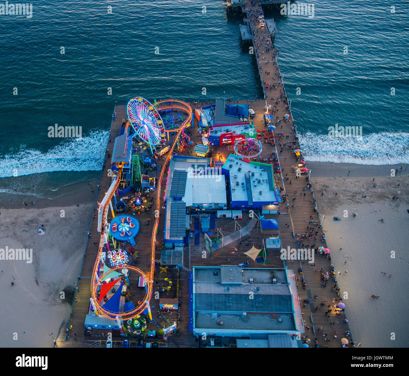 Overhead rides hi-res stock photography and images - Alamy