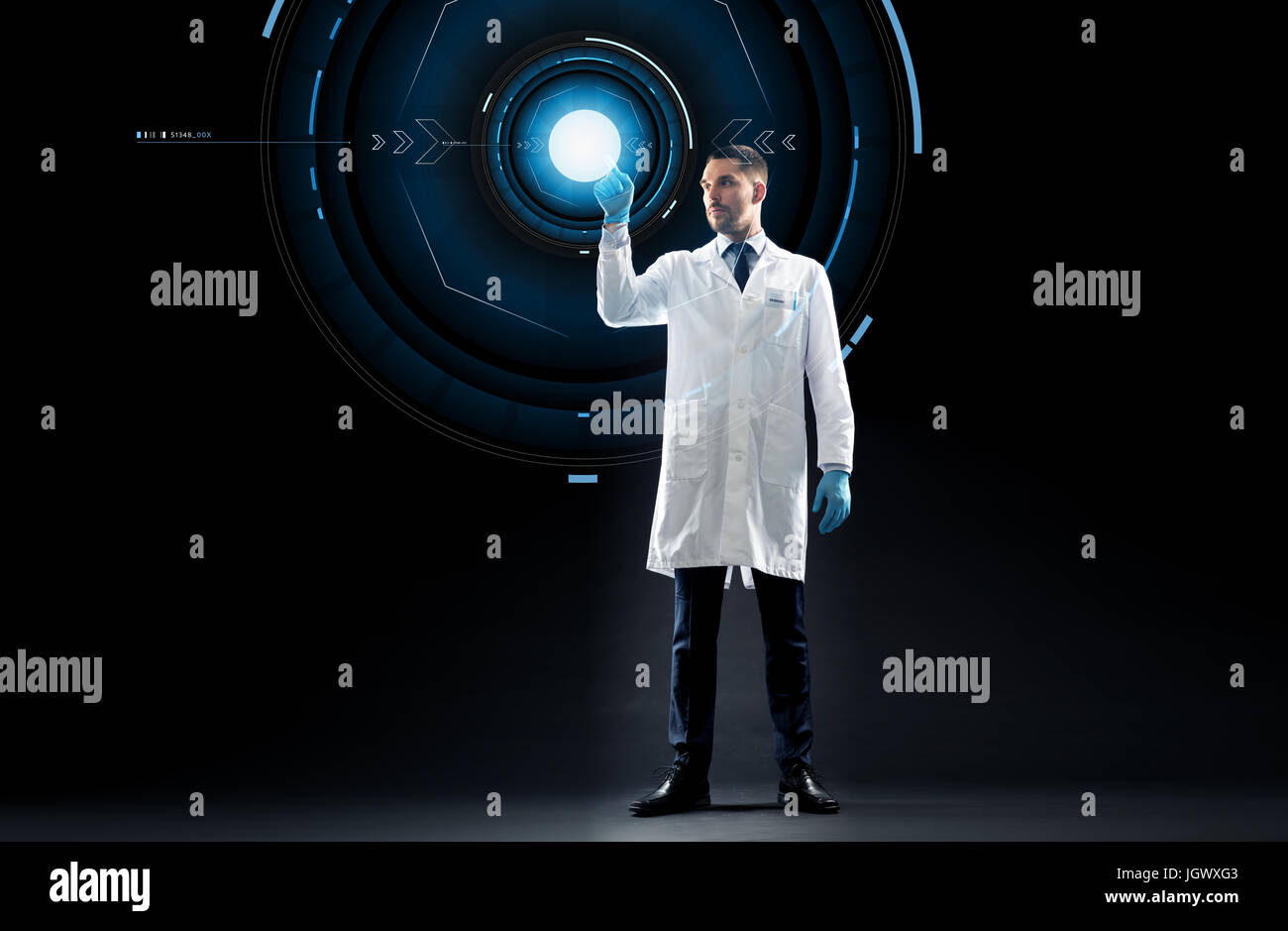 Virtual expert hi-res stock photography and images - Alamy
