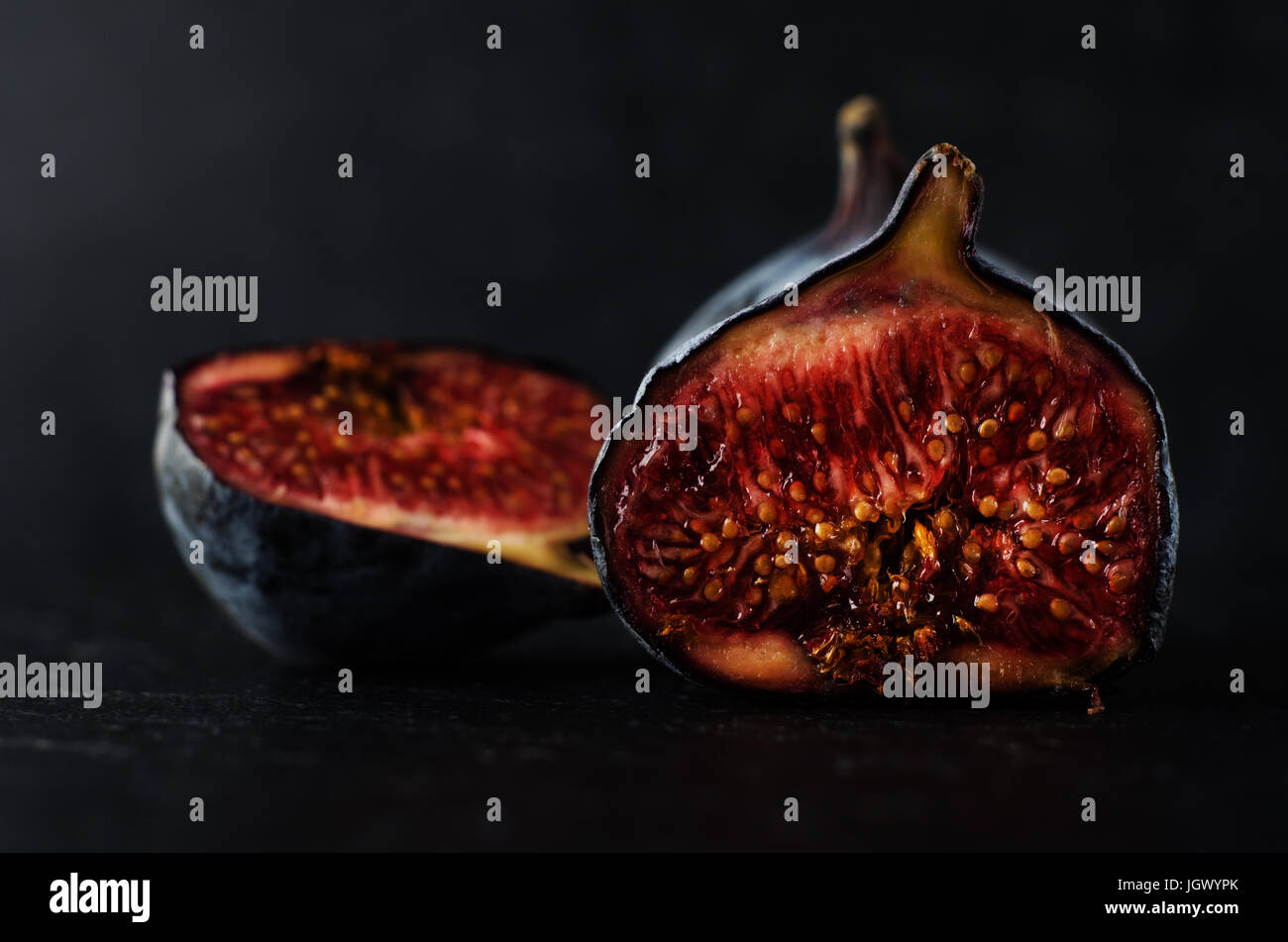Figs with seeds hi-res stock photography and images - Alamy
