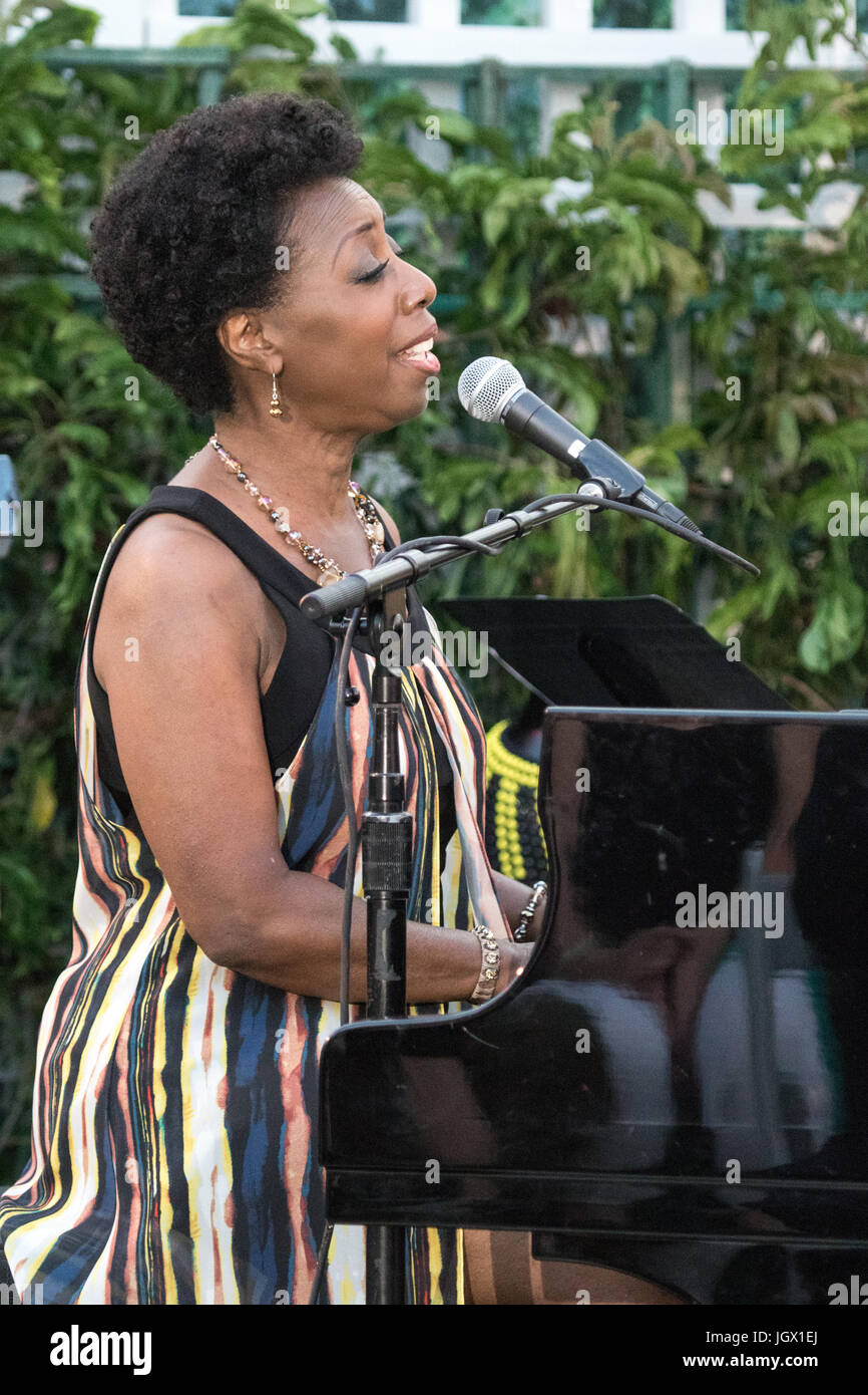 Oleta adams hi-res stock photography and images - Alamy
