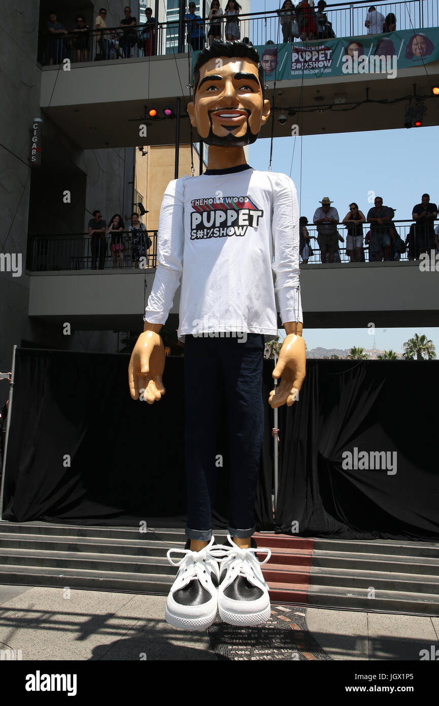 Hollywood, Ca. 10th July, 2017. 25ft 'Wilmer Puppet' reveal to ...