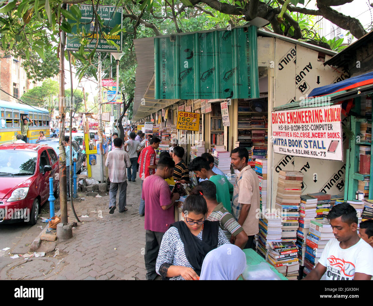 College street in kolkata hi-res stock photography and images - Alamy
